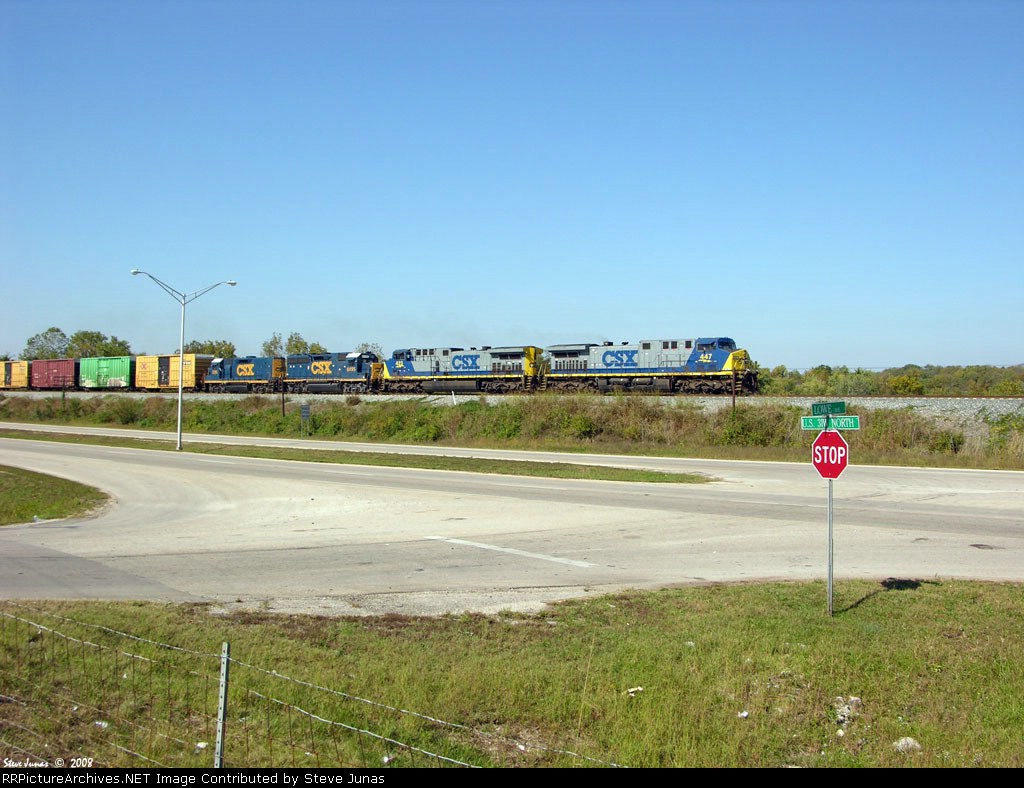 CSX 447,423,6495,2281 Q534 heads north